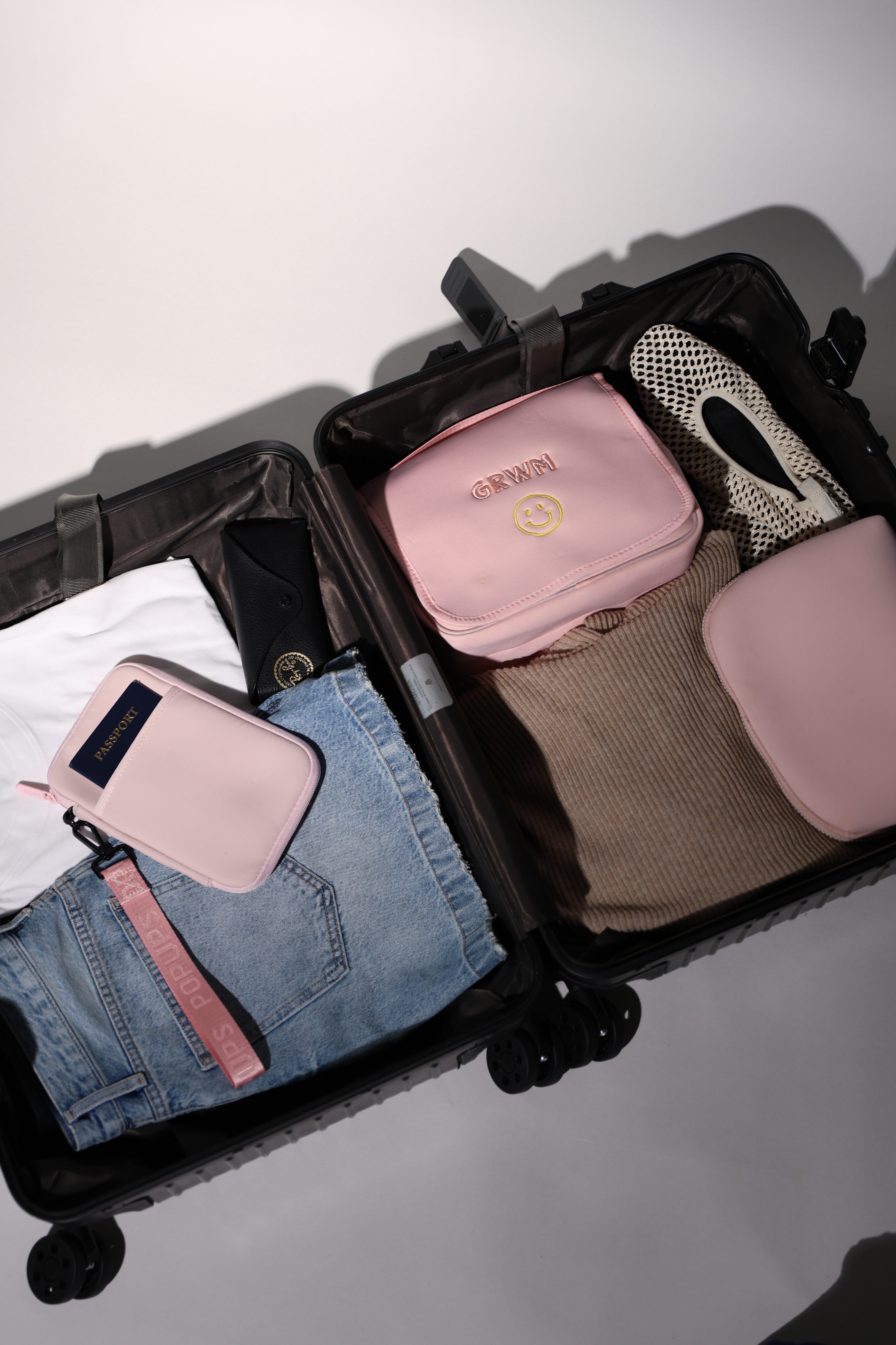 TRAVEL – Pop Ups Brand