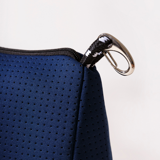 ESSENTIAL POUCH DEEP BLUE – Pop Ups Brand
