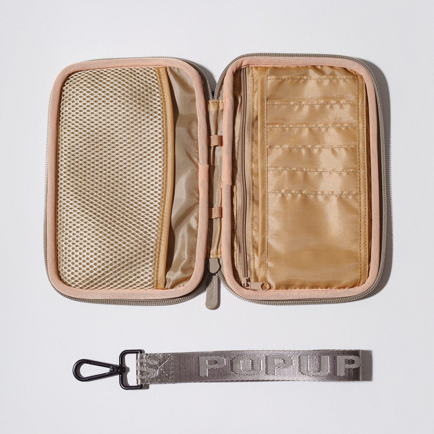 PASSPORT WALLET TAUPE – Pop Ups Brand